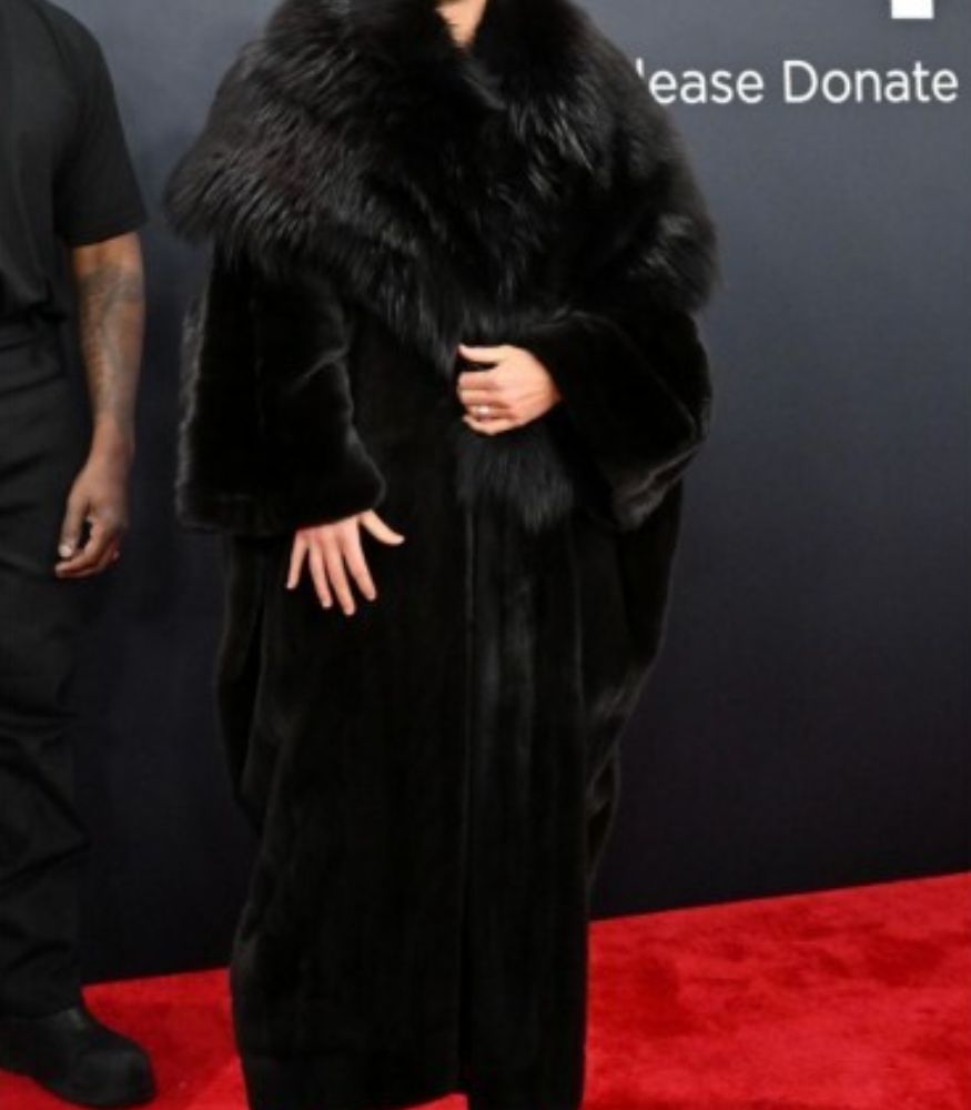 Bianca Censori Black Fur Coat | Grammys 2025 Black Fur Outfit